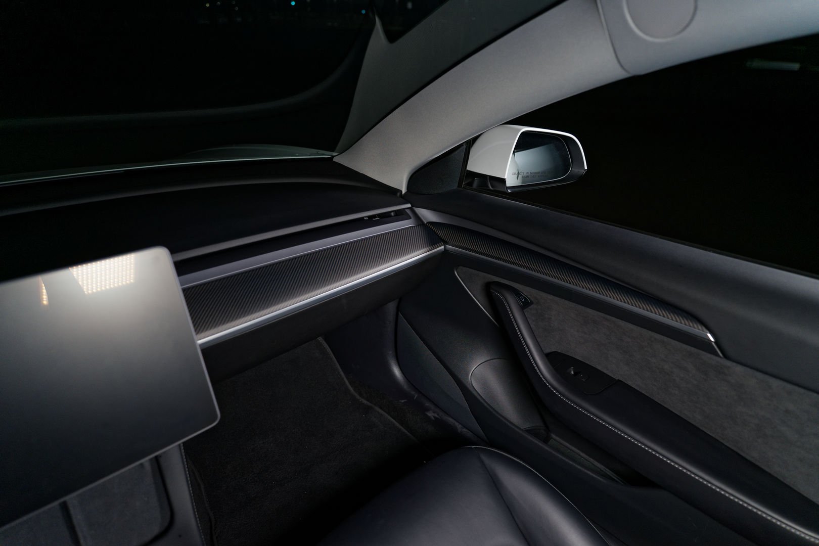 Top 7 Carbon Fiber Accessories for Tesla Model 3/Model Y (2022 ...